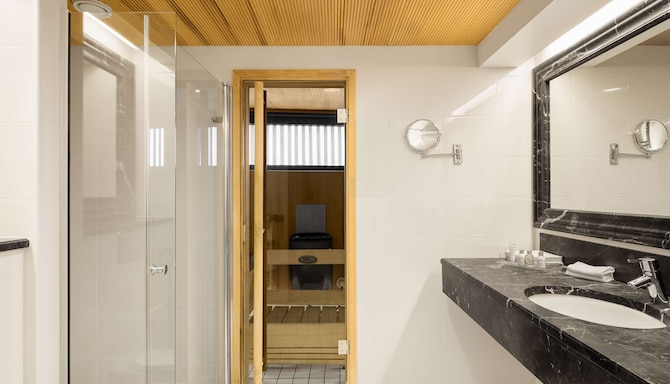 Hotel Rooms & Suites - Radisson Blu Marina Palace, Turku