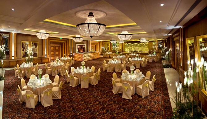 Hotel in Noida sector 18 | Radisson Blu MBD Hotel, Noida
