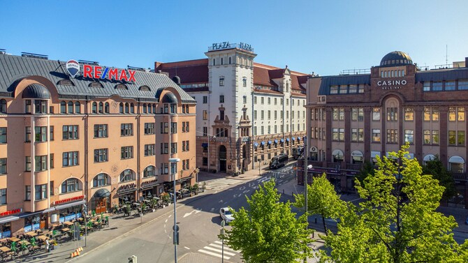 Radisson Blu Plaza Hotel in Helsinki City Center, Kluuvi District