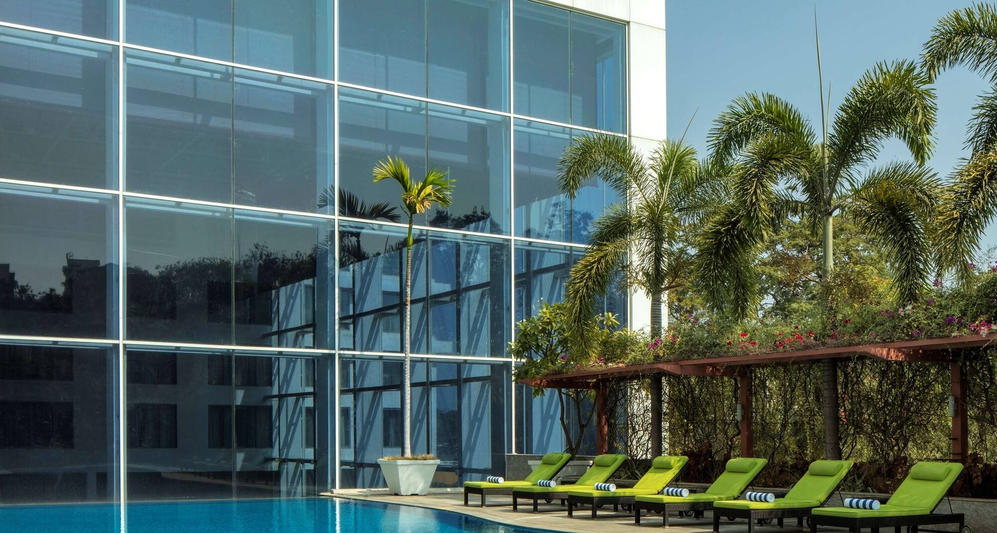 Book Hotel Rooms in Hyderabad | Radisson Blu