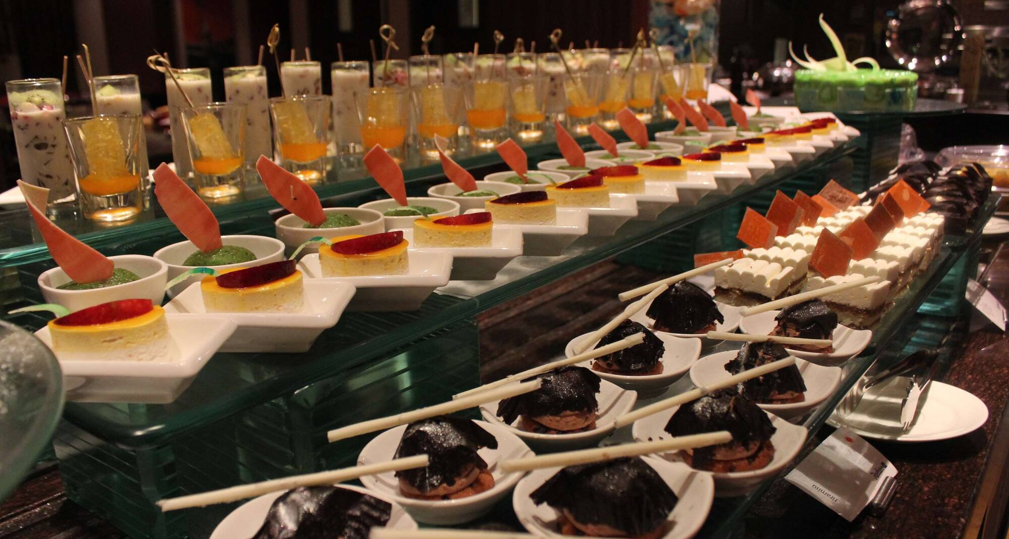 Chill & Terrace│ Radisson Blu Plaza Hotel Hyderabad Banjara Hills