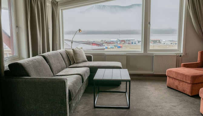 Hotel in Longyearbyen | Radisson Blu Polar Hotel Spitsbergen