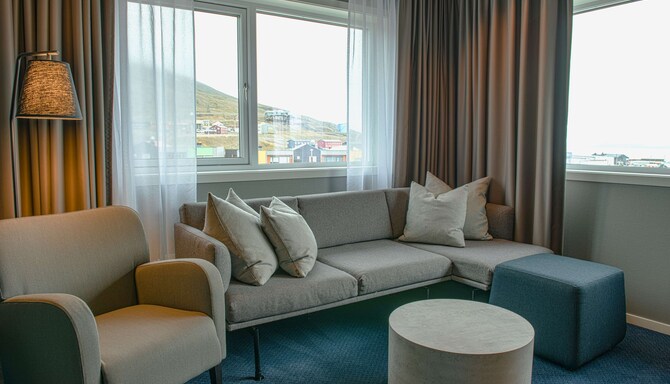Longyearbyen accommodation - Hotel Rooms at Radisson Blu Polar Hotel ...