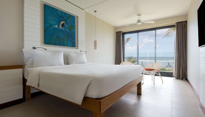 Hotel Rooms & Suites in Mauritius | Radisson Blu Poste Lafayette Resort ...
