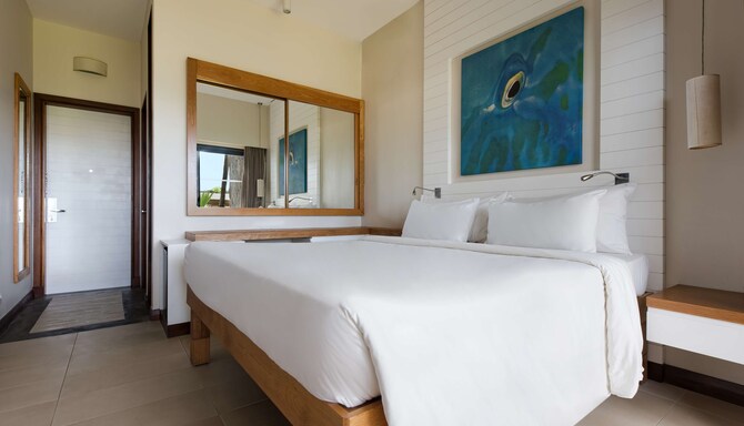 Hotel Rooms & Suites in Mauritius | Radisson Blu Poste Lafayette Resort ...