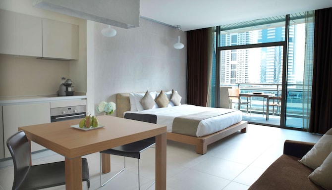 Hotel Apartments in Dubai | Radisson Blu Residence, Dubai Marina