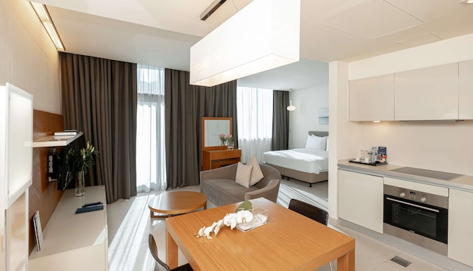 Hotel rooms & apartments in Dubai Marina | Radisson Blu