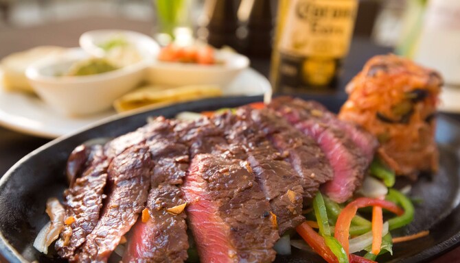 Dine at Denarau Island Restaurants | Radisson Blu