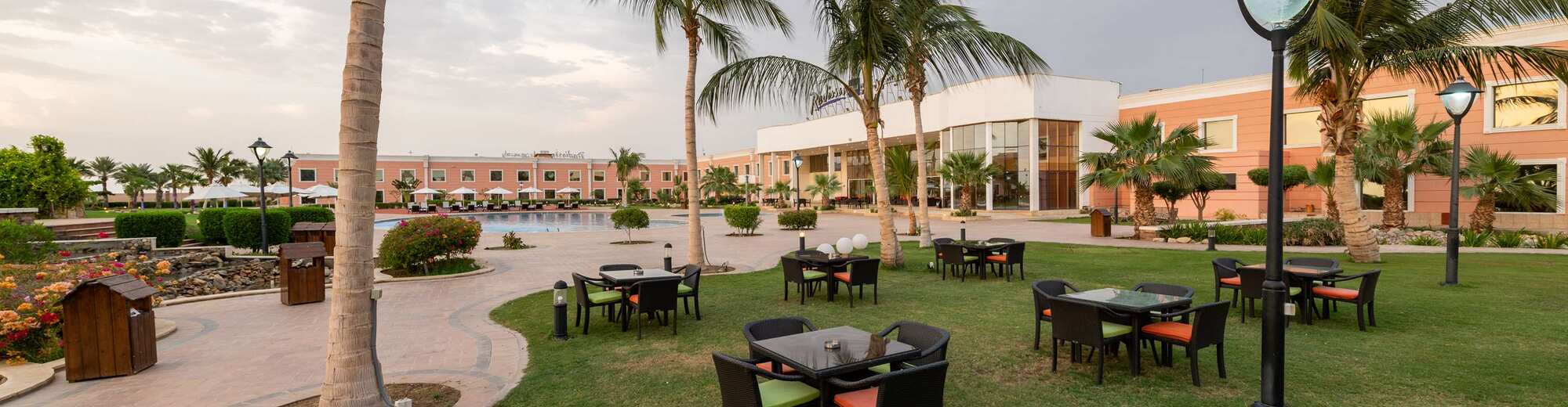 Le Terrace | Radisson Blu Resort, Jizan