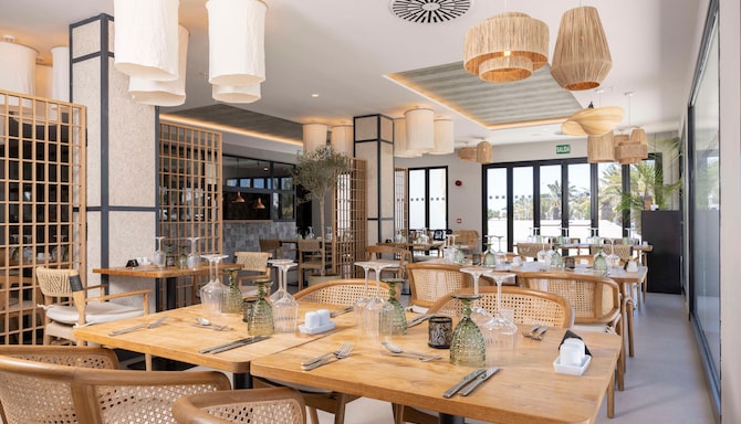 Experience authentic Italian cuisine in Lanzarote | Radisson Hotels