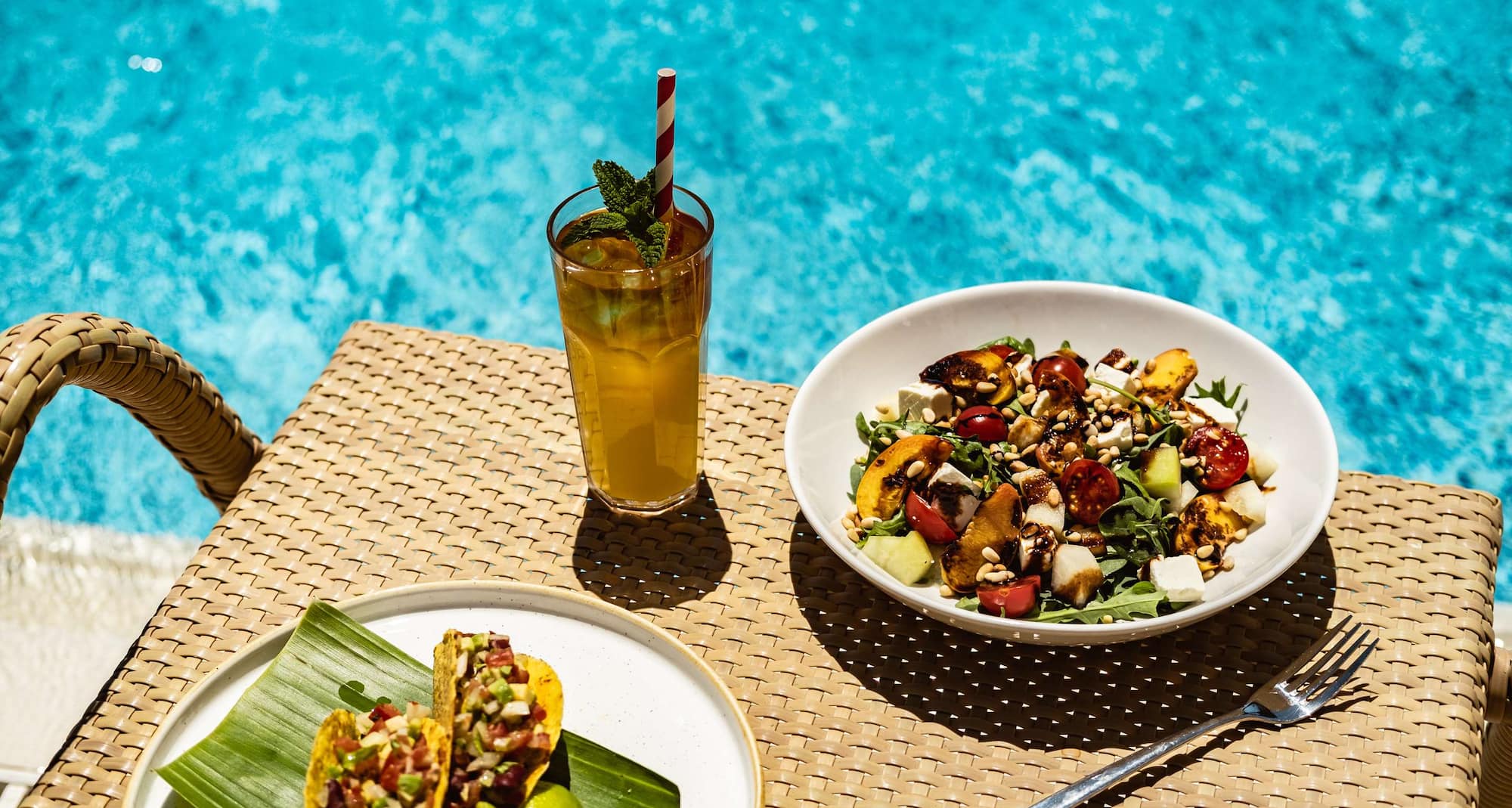 Enjoy our Lagoon Bar in Malta - Book Now | Radisson Blu