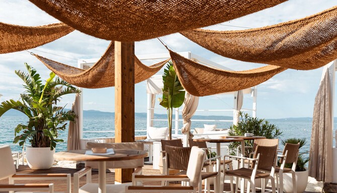 Have a Drink at Our Beach Bar in Split - Book Now| Radisson Blu