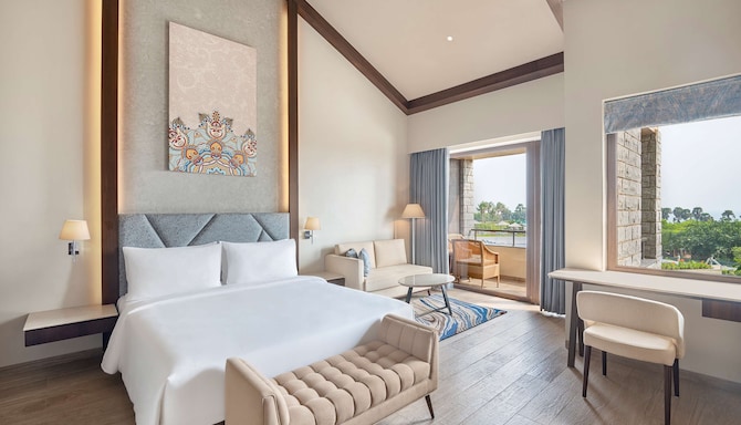 Stay in our bright, spacious rooms with a view | Radisson Blu Hotels