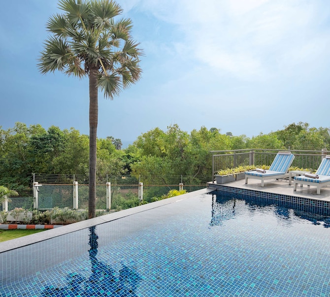 Relax in our Radisson Blu Resort Visakhapatnam | Radisson Hotels