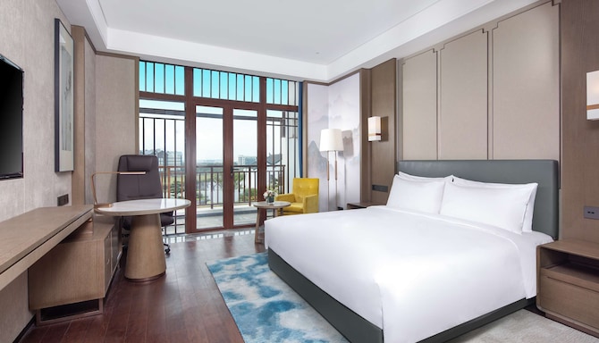 Relax in Our Wuxi China Hotel Rooms | Radisson Blu