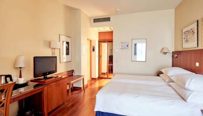 Hotel in Riga Old Town | Radisson Blu Ridzene Hotel, Riga