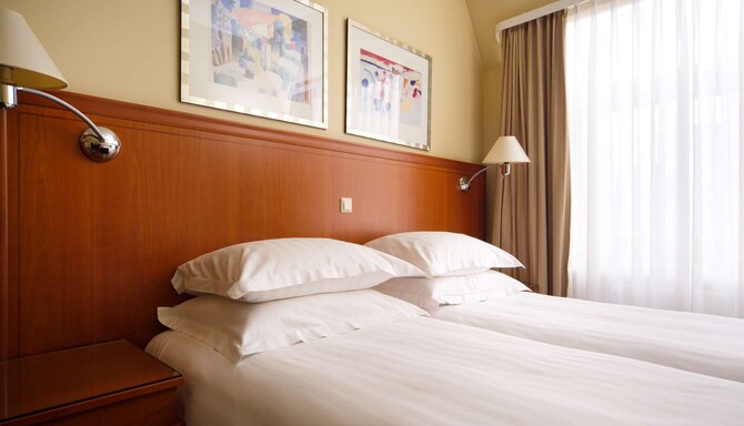 Hotel in Riga Old Town | Radisson Blu Ridzene Hotel, Riga