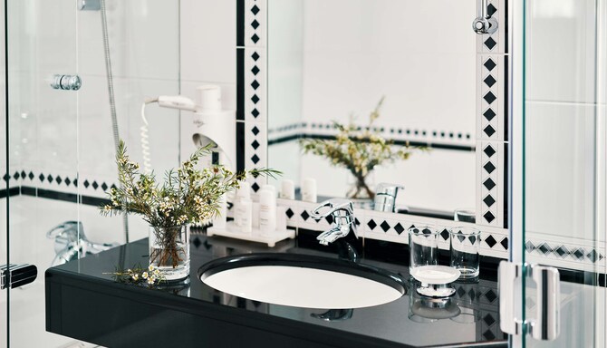 Hotel in Riga Old Town | Radisson Blu Ridzene Hotel, Riga