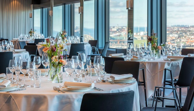 Rooftop Restaurant in Copenhagen - Book a Table Today | Radisson Blu