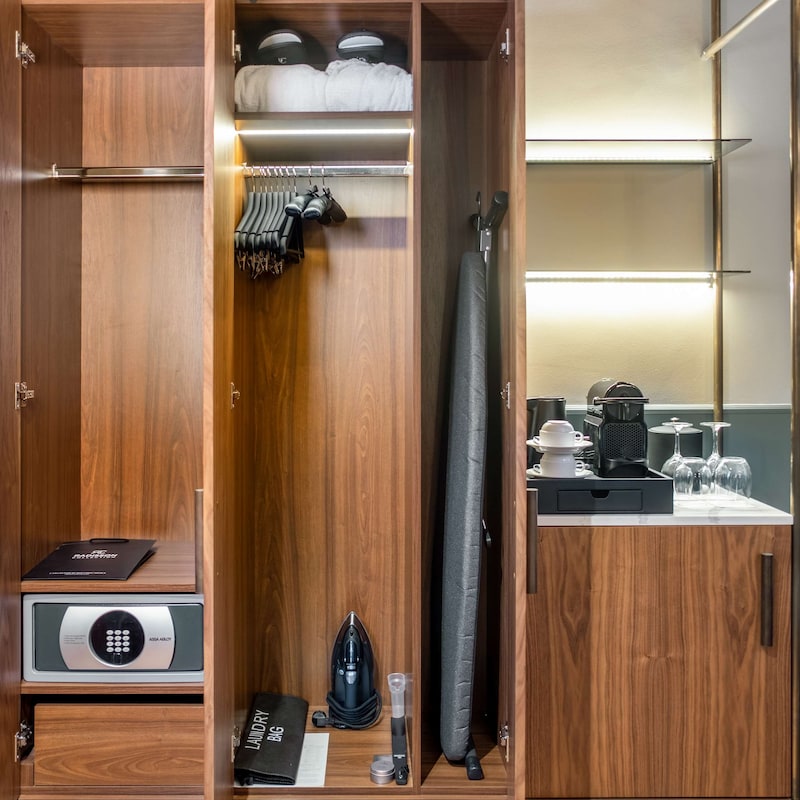 Rooms and suites with Old Town Views | Radisson Hotels