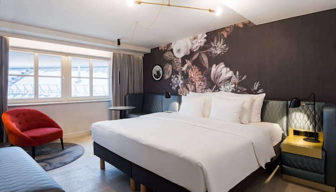 Stay in the spirited heart of Vilnius Old Town | Radisson Hotels