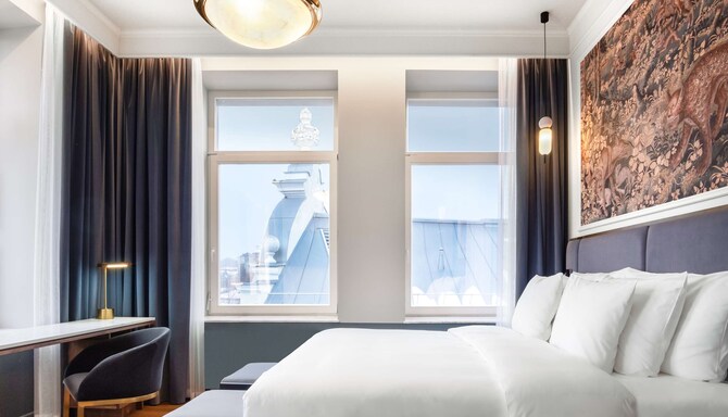Rooms and suites with Old Town Views | Radisson Hotels