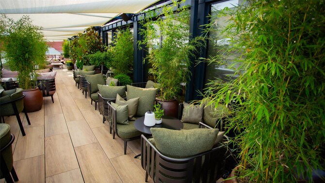 ISSEI Skybar & Restaurant | Radisson Collection Hotel, Basilica Budapest