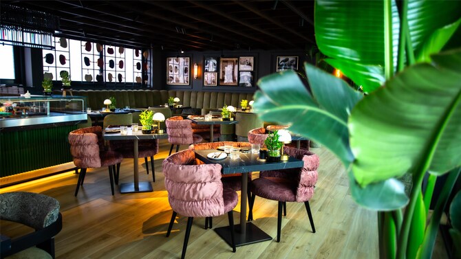 ISSEI Skybar & Restaurant | Radisson Collection Hotel, Basilica Budapest