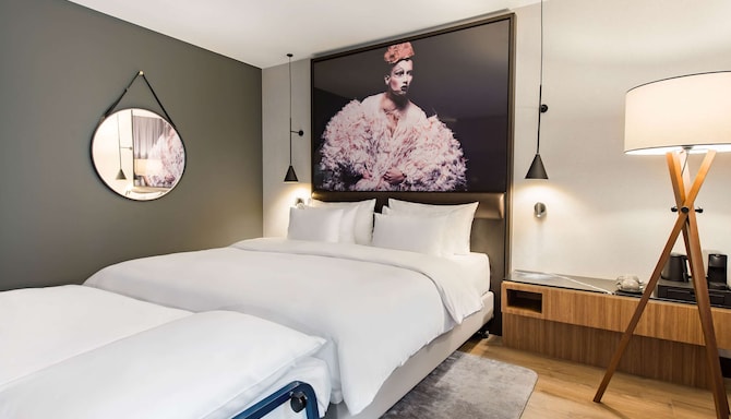 Explore the elegant Radisson Collection Hotel, Berlin | Radisson Hotels