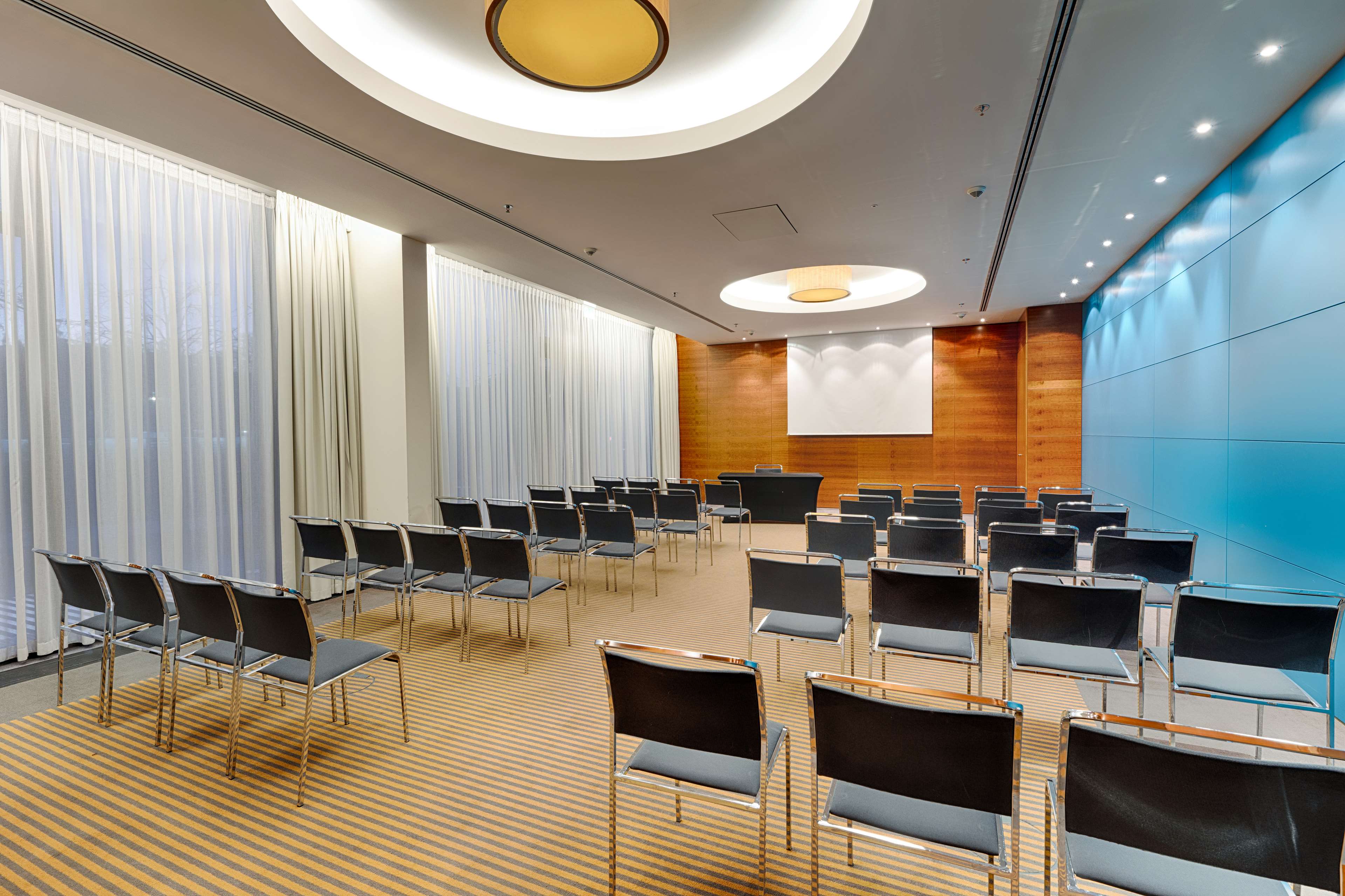 One-of-a-kind meetings and events in Berlin | Radisson Hotels