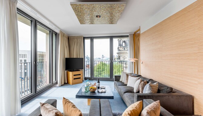 Explore the elegant Radisson Collection Hotel, Berlin | Radisson Hotels