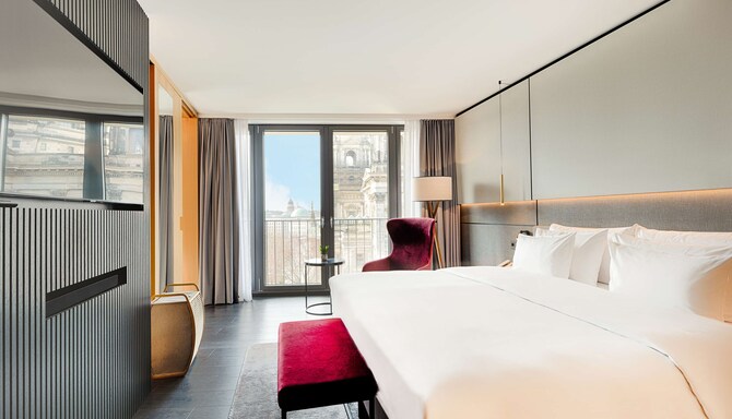 Explore the elegant Radisson Collection Hotel, Berlin | Radisson Hotels