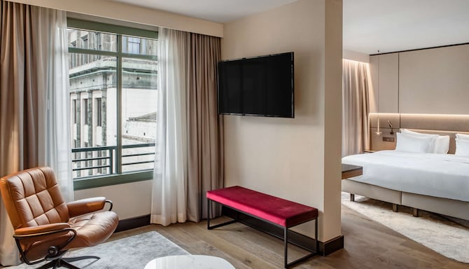 Book a Hotel Room in Brussels' Grand Place | Radisson Collection