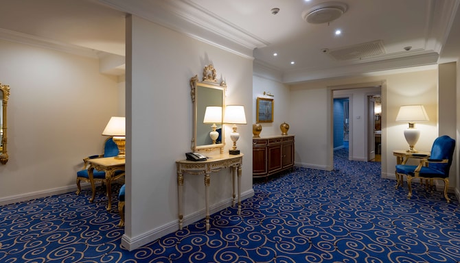 Moscow Luxury Hotels - Book Now | Radisson Collection