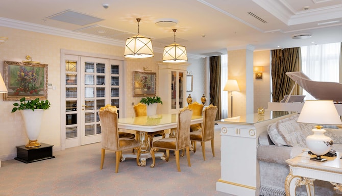 Moscow Luxury Hotels - Book Now | Radisson Collection