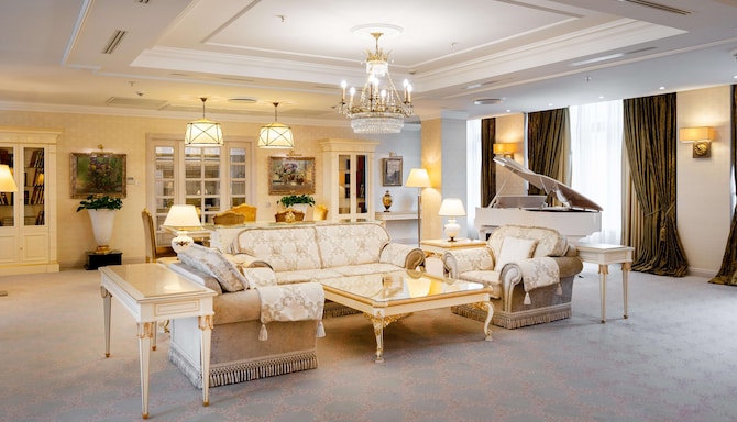 Moscow Luxury Hotels - Book Now | Radisson Collection