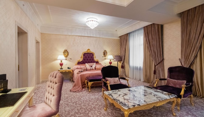 Moscow Luxury Hotels - Book Now | Radisson Collection