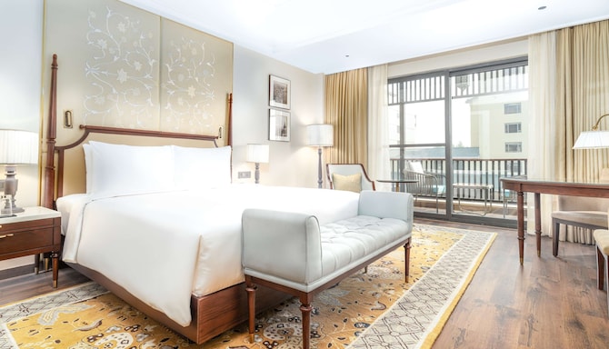 Welcome to Radisson Collection Hotel & Spa, Riverfront Srinagar