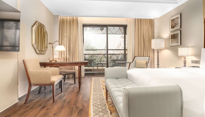 Welcome to Radisson Collection Hotel & Spa, Riverfront Srinagar