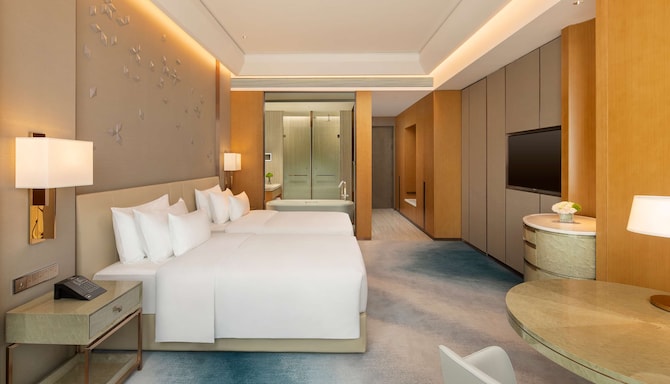 Discover the elegant Radisson Collection Hotel, Wuxi | Radisson Hotels