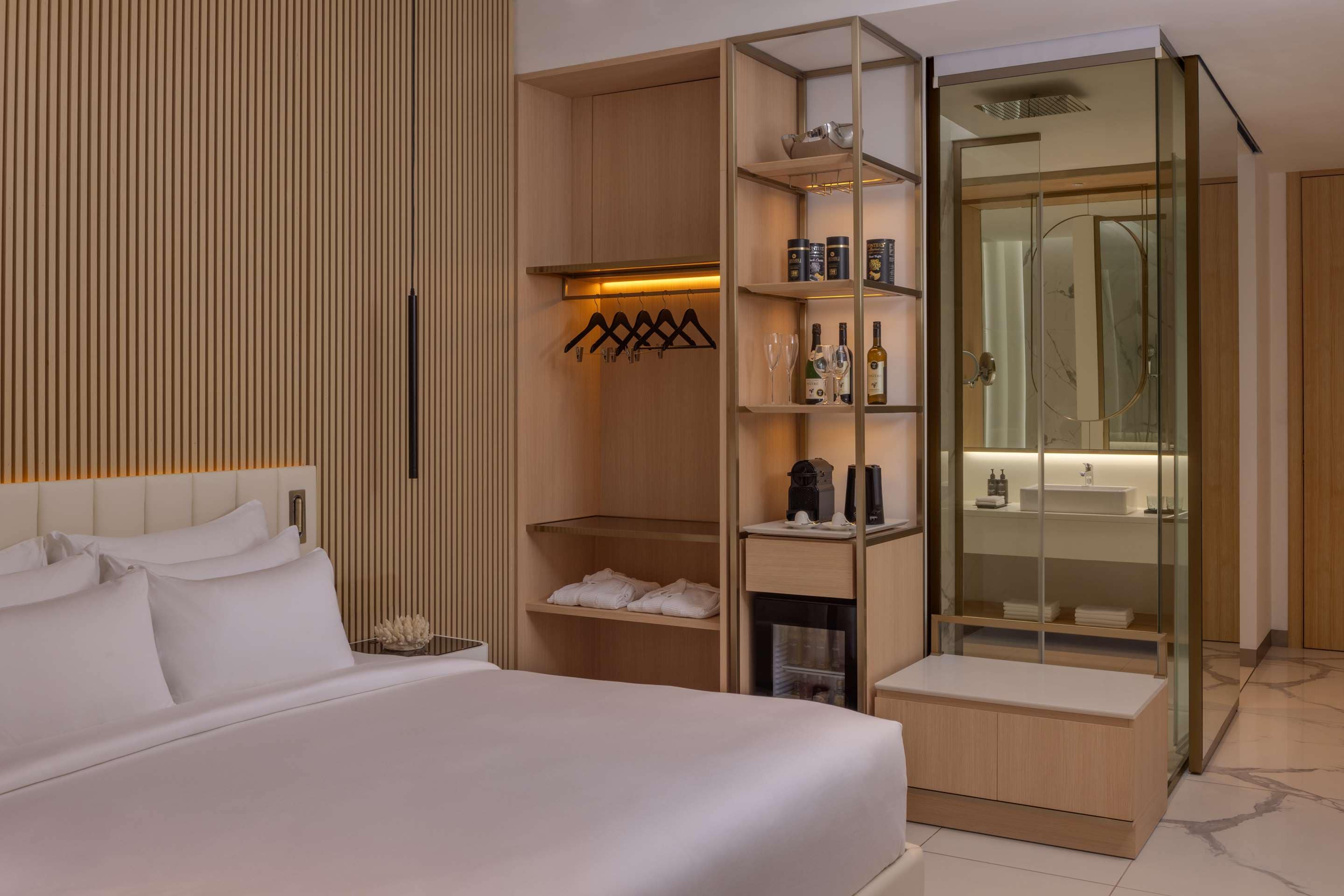 Appreciate stylish rooms with stunning coastal views | Radisson Hotels