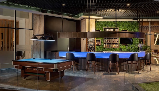 Reserve Radisson Batam Restaurants | Radisson Hotels