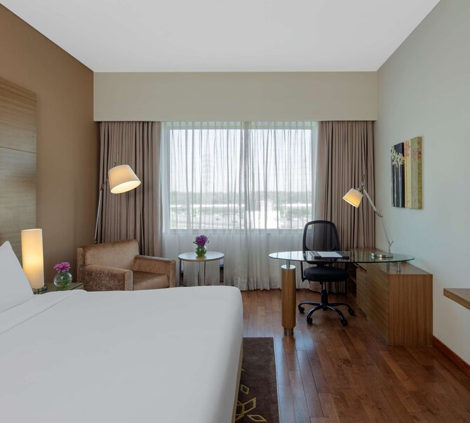 Book Radisson Hotel Rooms near Ambience Mall | Radisson Hotels