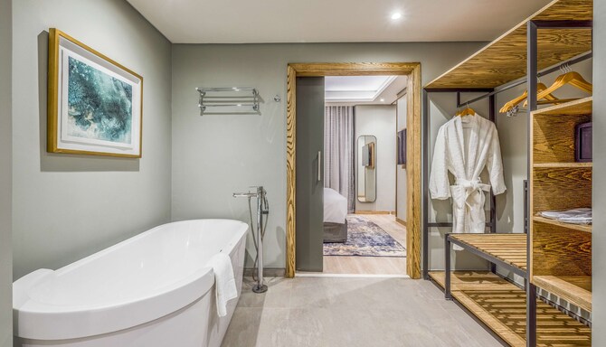 Enjoy a restful stay in our Tambo hotel rooms | Radisson Hotels