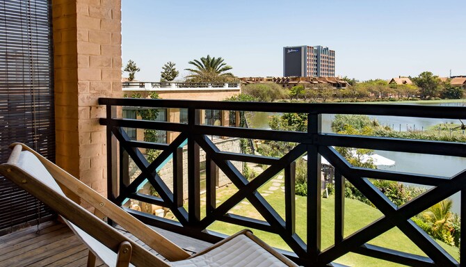 Hotel in Antanarivo | Radisson Hotel Tamboho Antananarivo Waterfront