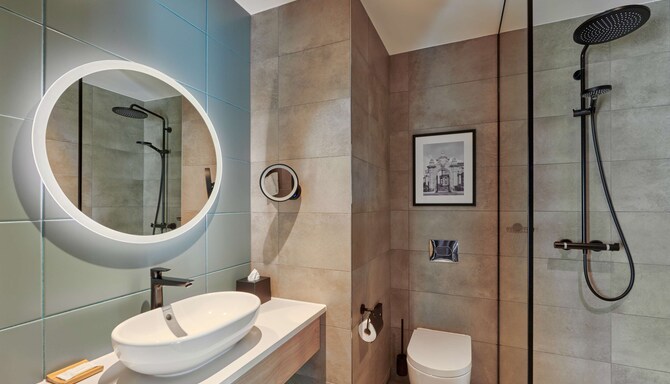 Experience our unique location in downtown Budapest | Radisson Hotels