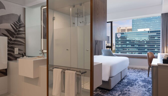 Relaxing rooms & suites | Radisson Hotel Cape Town Foreshore