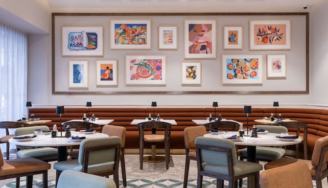 Dining & rooftop bar | Radisson Hotel Cape Town Foreshore