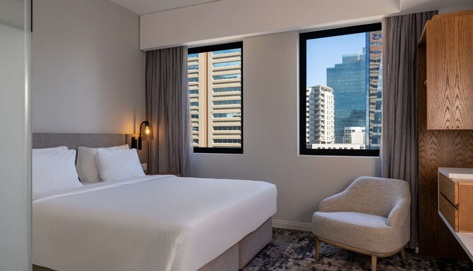 Relaxing rooms & suites | Radisson Hotel Cape Town Foreshore