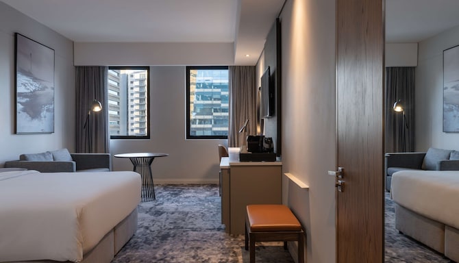 Relaxing rooms & suites | Radisson Hotel Cape Town Foreshore